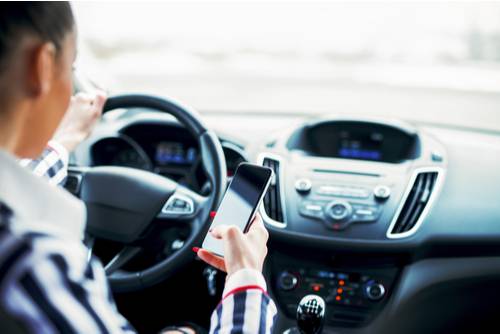 What You Should Know About Texting and Driving in Florida